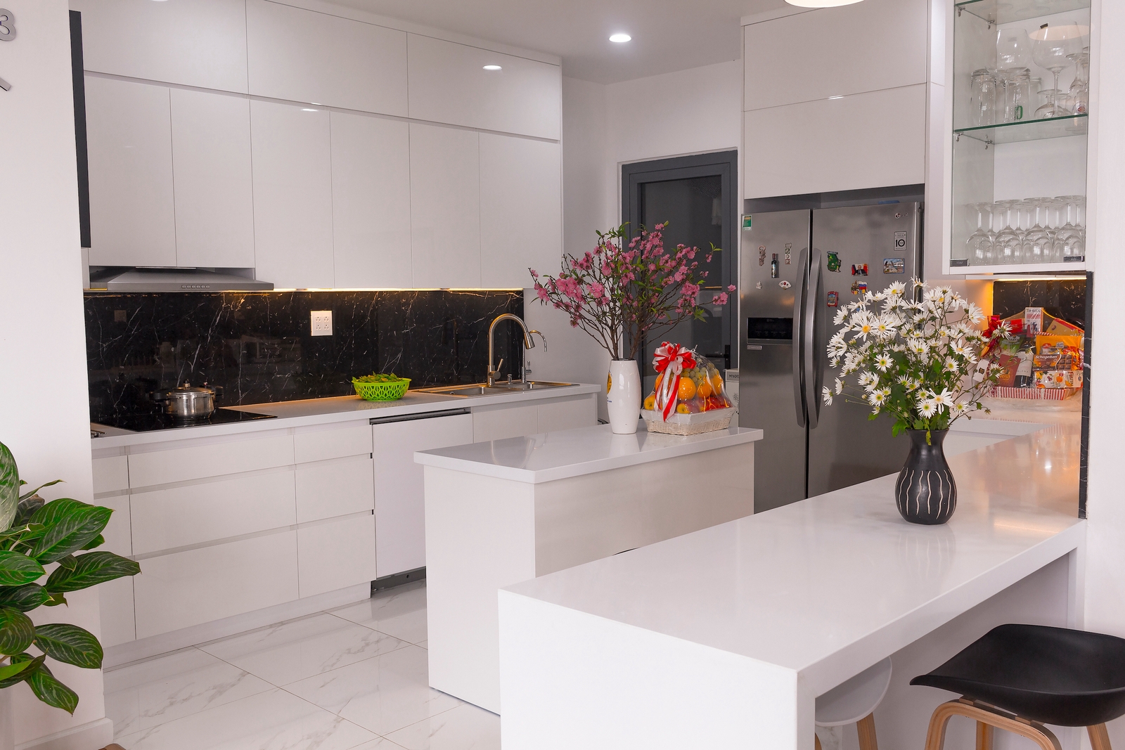 Solid Surfaces Unlimited